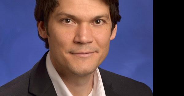 A Non-Isothermal Phase Field Crystal Model with Lattice Expansion ...